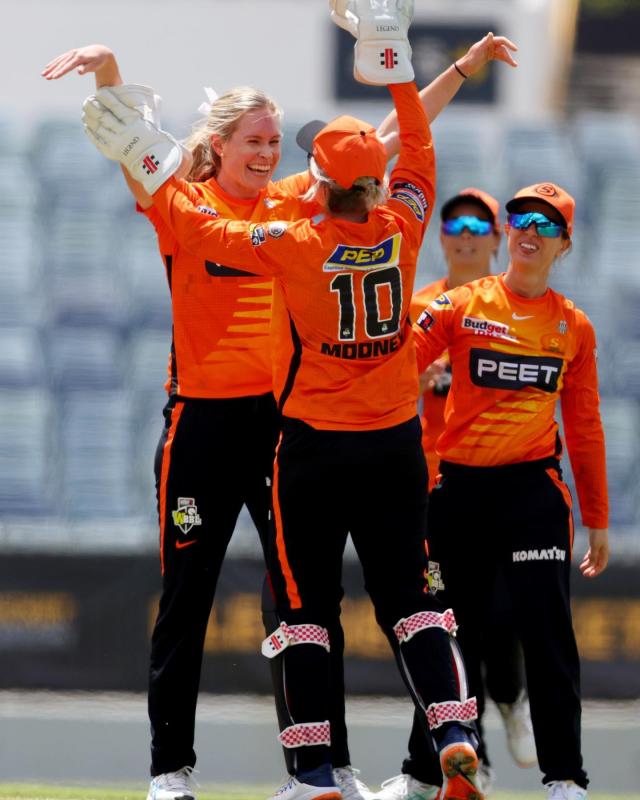 Burnett legends to face off in WBBL clash | Burnett Today