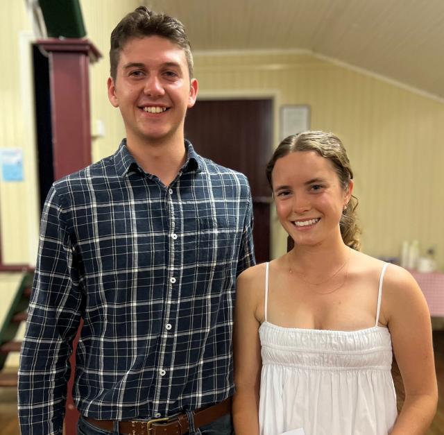 Bright theme celebrates Kumbia Year 6 graduation | Burnett Today