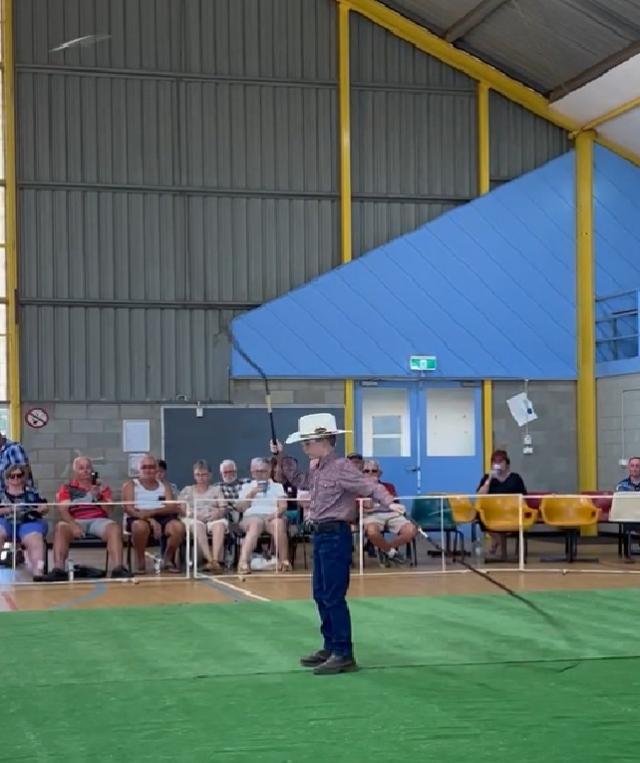 Whipcracking trio title-bound | Burnett Today