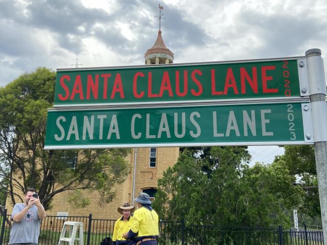 Santa Claus lane winners announced | Burnett Today