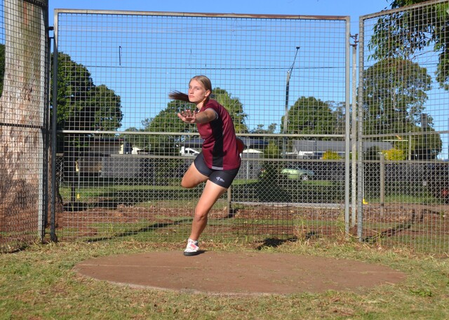 Jess' bronze throw | Burnett Today